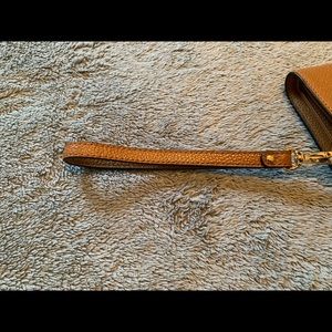 Michael Kors | Bags | Wristlet | Poshmark